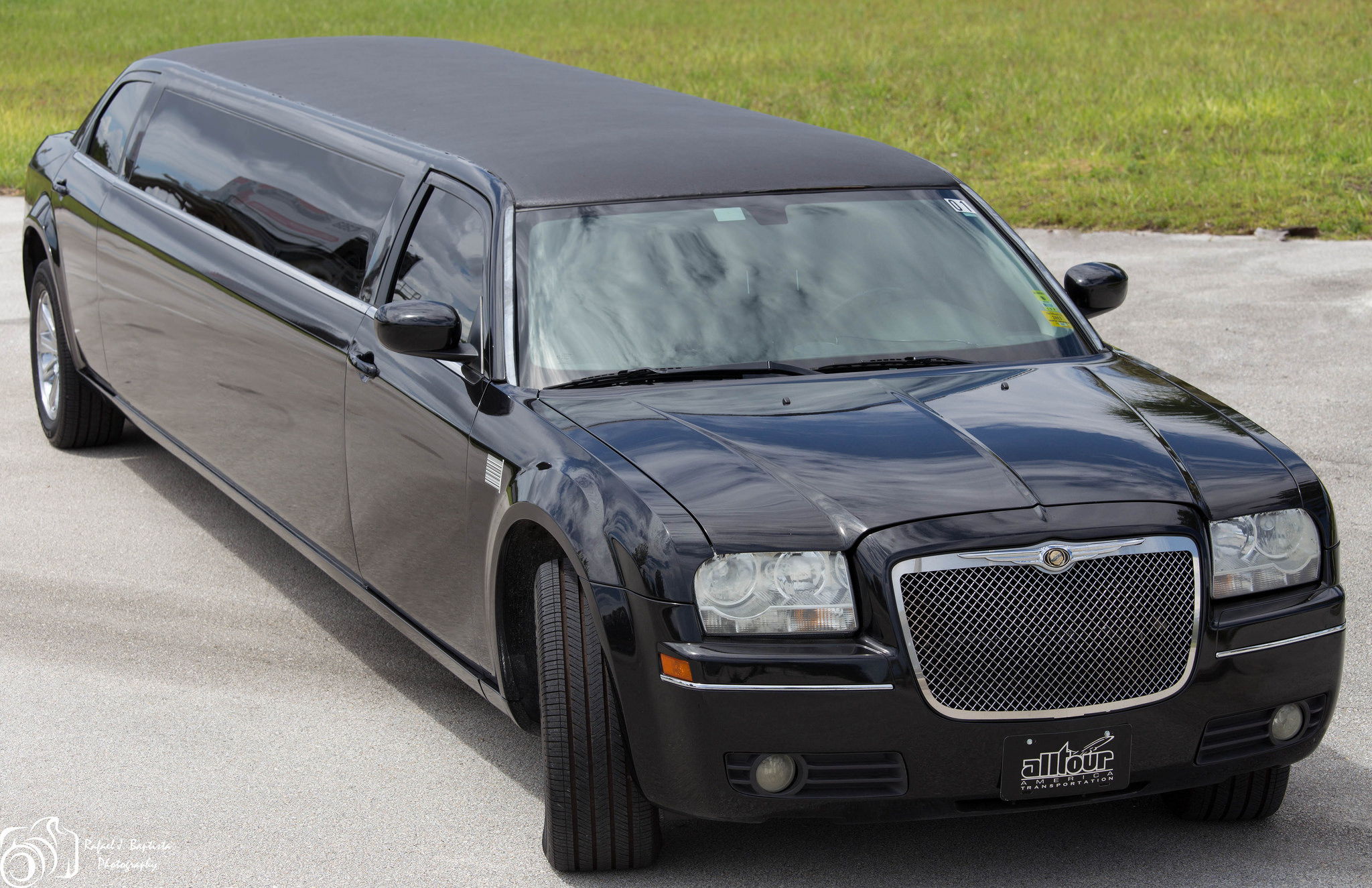 How The Rich And Famous Travel - Life In Naples Magazine