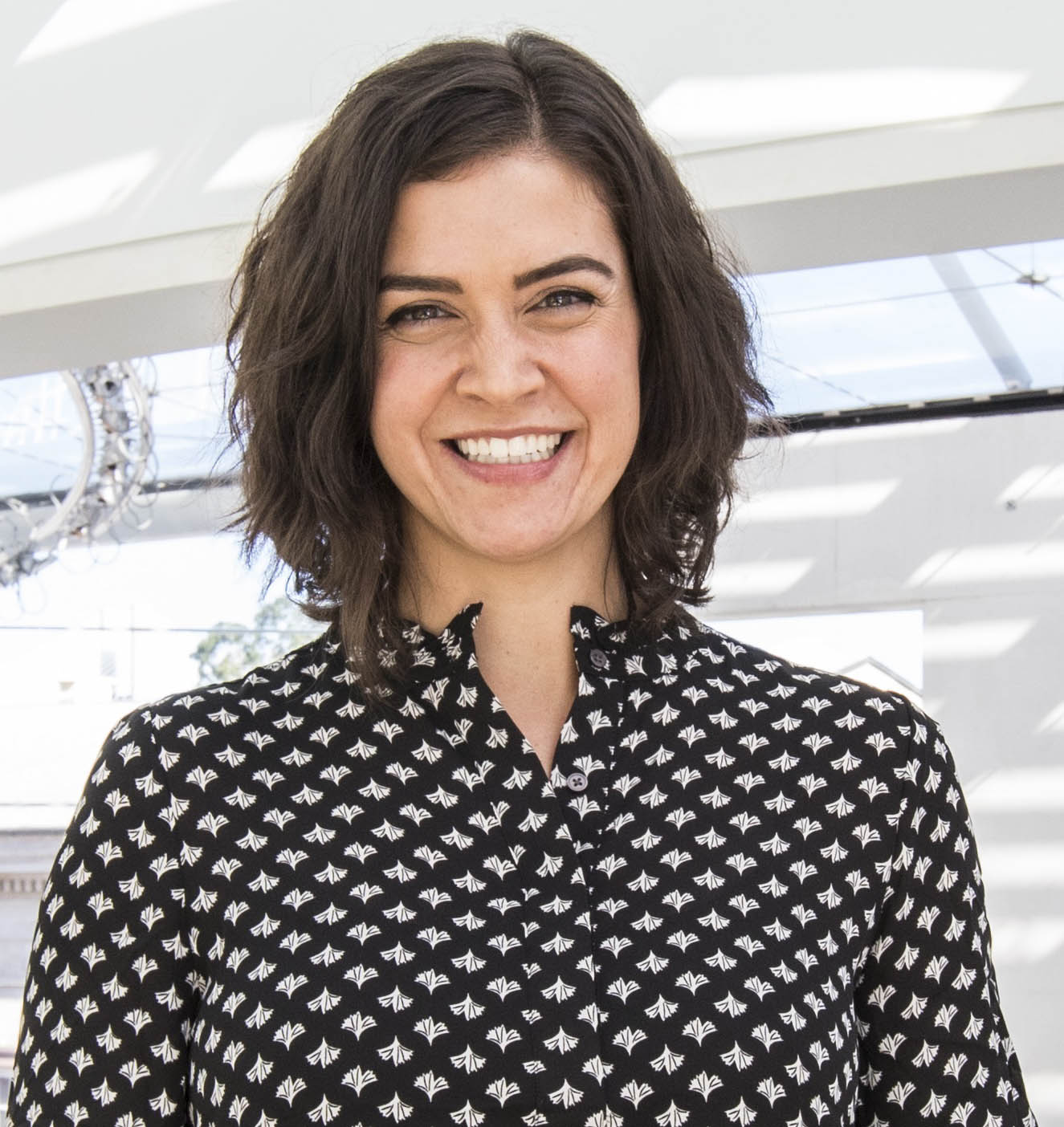 ARTIS—NAPLES PRESENTS COURTNEY McNEIL - Life In Naples Magazine